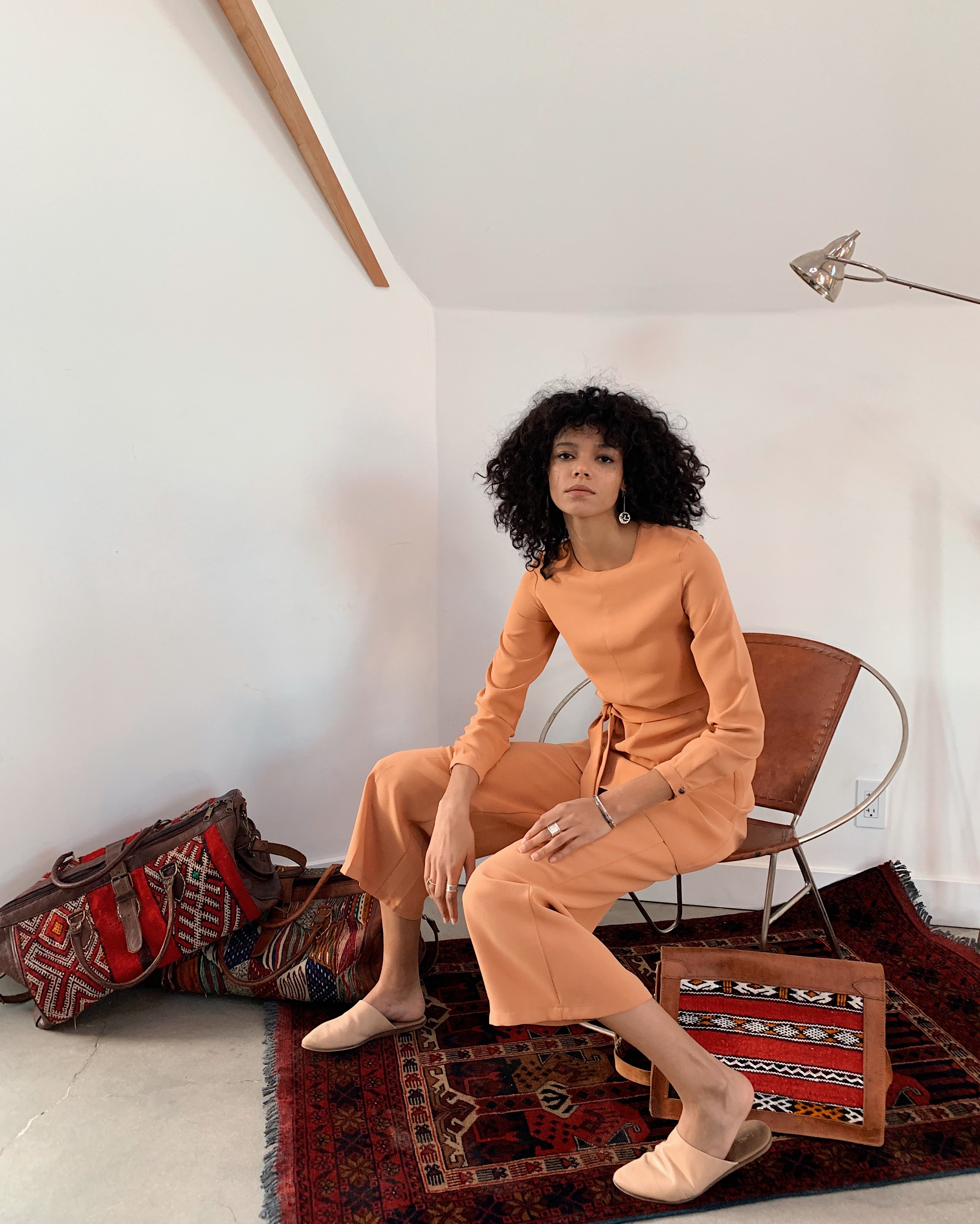 Séance photo nomade moderne : dans les coulisses – ARTIZARA.COM